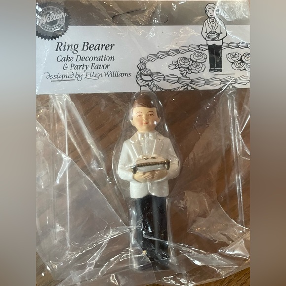 Wilton | Kitchen | 988 Ring Bearer Cake Topper Vintage | Poshmark